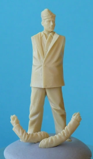 Model Cellar 1/32 and 1/48 scale Figure Review by Rob Baumgartner